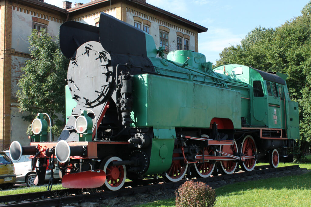 TKt48: Parowóz, który pomógł podnieść się kolei po wojnie – Historia ...